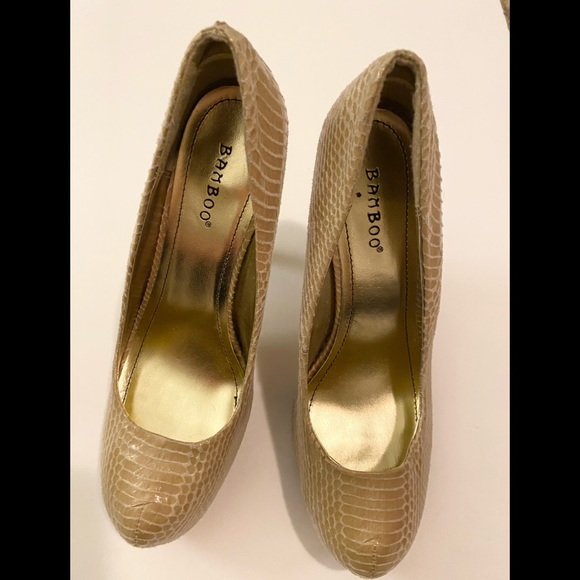 BAMBOO | Shoes | Women Nude Snake Texture Pumps Size 85 | Poshmark